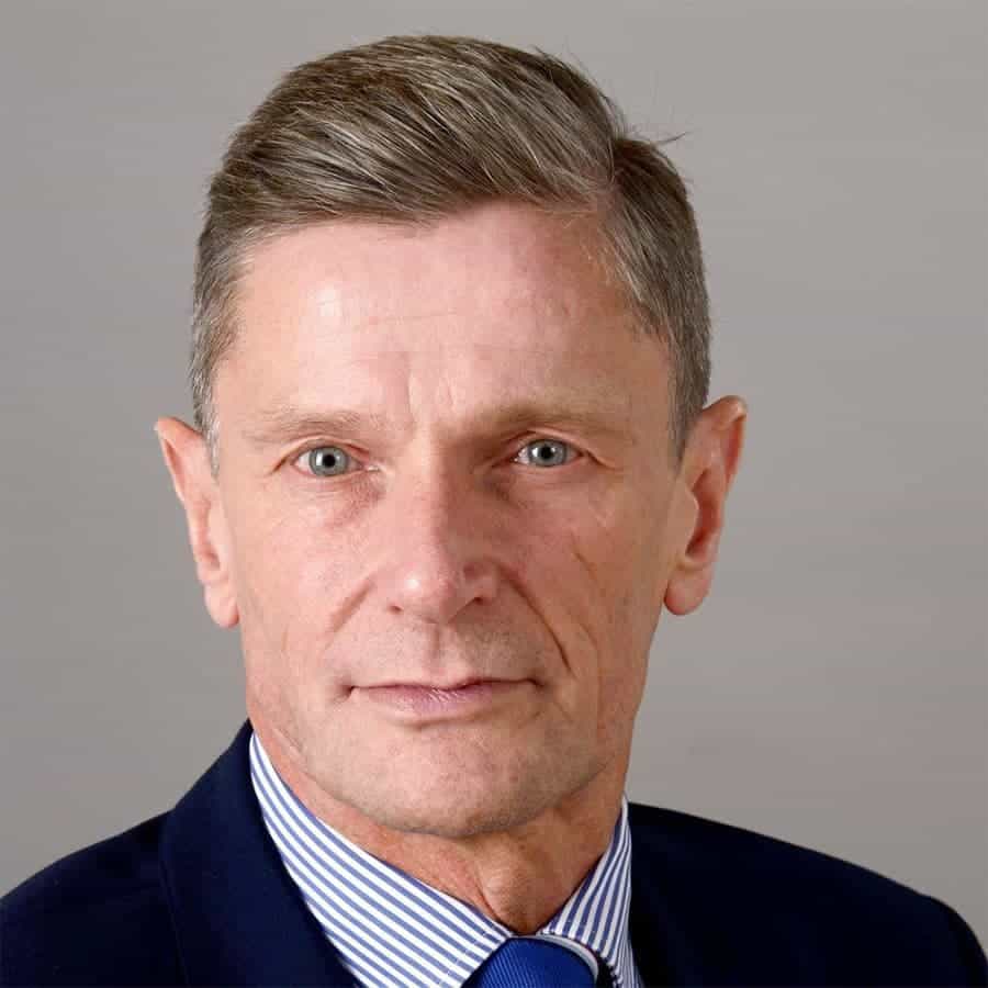 Team – Nami Surgical